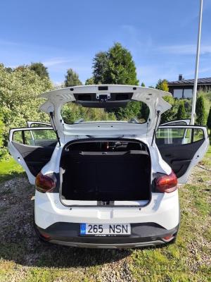 White Dacia Sandero 2023 in Parnu, with an engine capacity of 1.00 L and mileage of 83 thousand km for 8900 €, photo  on AUTOMOTO.COM.LV