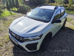 White Dacia Sandero 2023 in Parnu, with an engine capacity of 1.00 L and mileage of 83 thousand km for 8900 €, photo 28 on AUTOMOTO.COM.LV