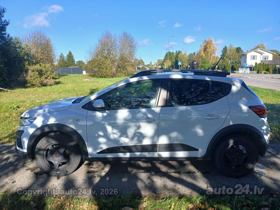 Balts Dacia Sandero 2023 Tallina, ar dzinēja tilpumu 1.00 L un nobraukumu 91 tūkst. km par 8999 €, foto 4 vietnē AUTOMOTO.COM.LV