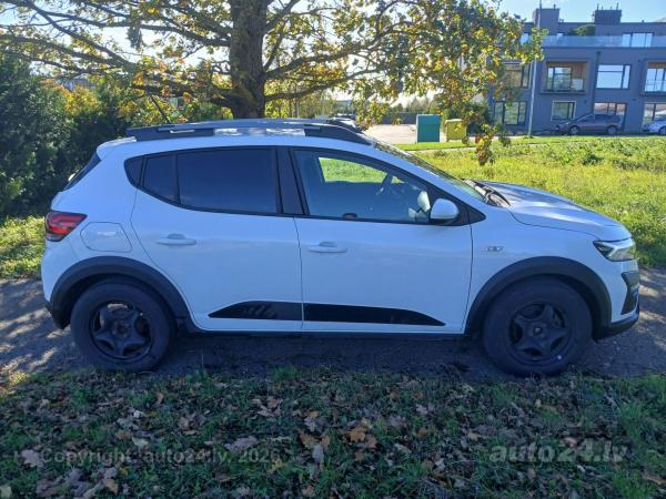 White Dacia Sandero 2023 in Tallinn, with an engine capacity of 1.00 L and mileage of 91 thousand km for 8999 €, photo 6 on AUTOMOTO.COM.LV