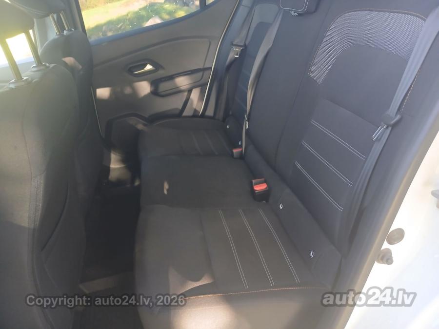 Balts Dacia Sandero 2023 Tallina, ar dzinēja tilpumu 1.00 L un nobraukumu 91 tūkst. km par 8999 €, foto 20 vietnē AUTOMOTO.COM.LV