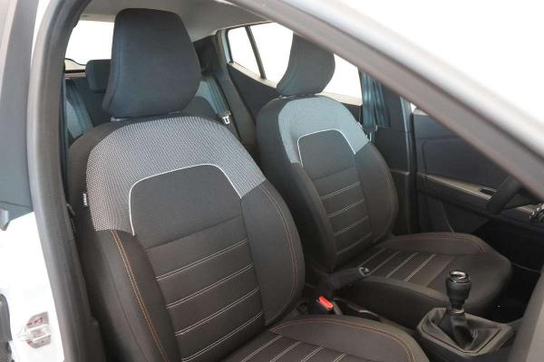 Balts Dacia Sandero 2024 Viļņa, ar dzinēja tilpumu 1.00 L un nobraukumu 56 tūkst. km par 12900 €, foto 11 vietnē AUTOMOTO.COM.LV