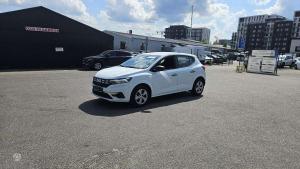White Dacia Sandero 2024 in Vilnius, with an engine capacity of 1.00 L and mileage of 27 thousand km for 8000 €, photo 3 on AUTOMOTO.COM.LV