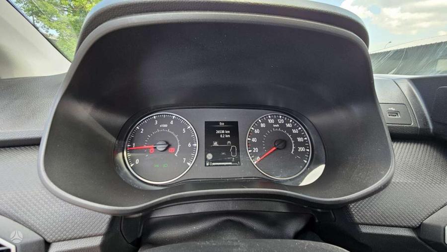 White Dacia Sandero 2024 in Vilnius, with an engine capacity of 1.00 L and mileage of 27 thousand km for 8000 €, photo 22 on AUTOMOTO.COM.LV