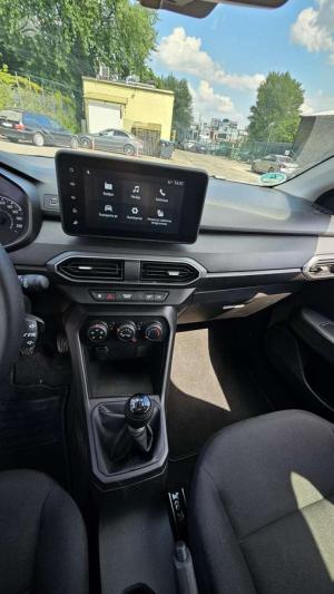 White Dacia Sandero 2024 in Vilnius, with an engine capacity of 1.00 L and mileage of 27 thousand km for 8000 €, photo 23 on AUTOMOTO.COM.LV