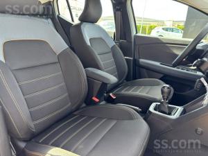 White Dacia Sandero 2026 in Liepaja, with an engine capacity of 1.20 L and mileage of 0 thousand km for 17320 €, photo 15 on AUTOMOTO.COM.LV