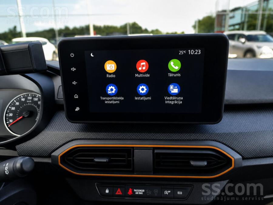 Balts Dacia Sandero 2022 Rīga, ar dzinēja tilpumu 1.00 L un nobraukumu 89 tūkst. km par 9490 €, foto 11 vietnē AUTOMOTO.COM.LV