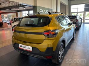 Yellow Dacia Sandero 2026 in Liepaja, with an engine capacity of 1.20 L and mileage of 0 thousand km for 19940 €, photo 6 on AUTOMOTO.COM.LV