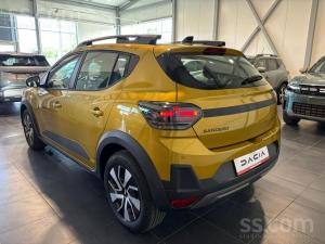 Yellow Dacia Sandero 2026 in Liepaja, with an engine capacity of 1.20 L and mileage of 0 thousand km for 19940 €, photo 9 on AUTOMOTO.COM.LV
