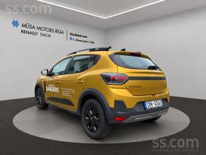 Dzeltens Dacia Sandero 2026 Rīga, ar dzinēja tilpumu 1.00 L un nobraukumu 1 tūkst. km par 16900 €, foto 5 vietnē AUTOMOTO.COM.LV