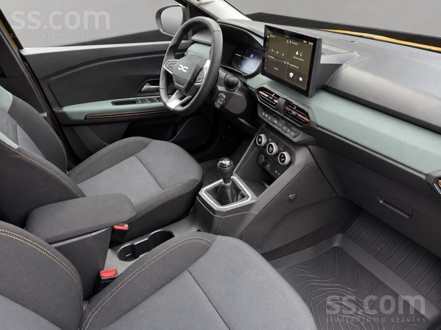 Dzeltens Dacia Sandero 2026 Rīga, ar dzinēja tilpumu 1.00 L un nobraukumu 1 tūkst. km par 16900 €, foto 15 vietnē AUTOMOTO.COM.LV