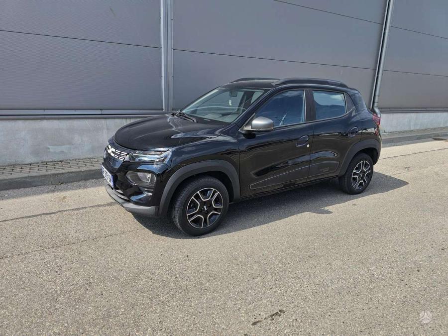 Black Dacia Spring 2023 in Kaunas, with an engine capacity of 0.00 L and mileage of 73 thousand km for 8500 €, photo 6 on AUTOMOTO.COM.LV