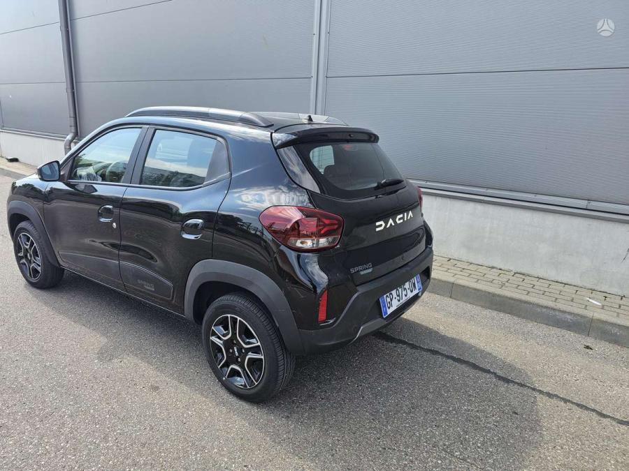 Black Dacia Spring 2023 in Kaunas, with an engine capacity of 0.00 L and mileage of 73 thousand km for 8500 €, photo 9 on AUTOMOTO.COM.LV