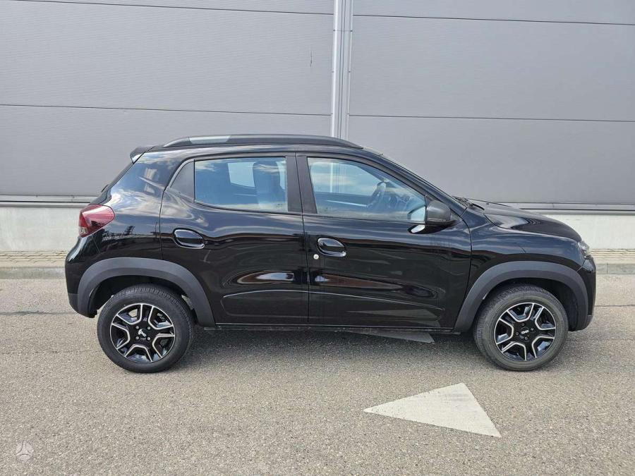 Black Dacia Spring 2023 in Kaunas, with an engine capacity of 0.00 L and mileage of 73 thousand km for 8500 €, photo 11 on AUTOMOTO.COM.LV