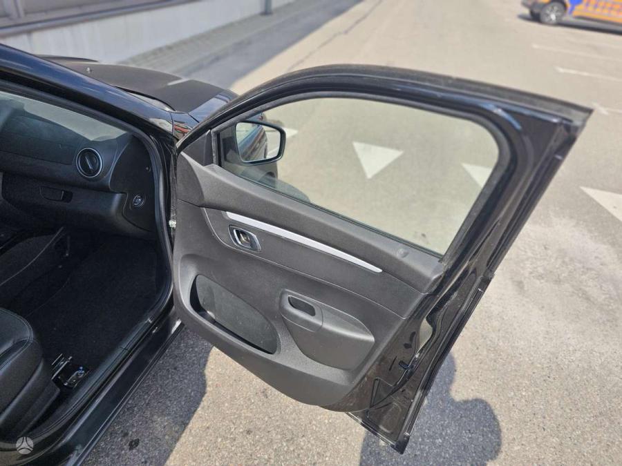 Black Dacia Spring 2023 in Kaunas, with an engine capacity of 0.00 L and mileage of 73 thousand km for 8500 €, photo 25 on AUTOMOTO.COM.LV