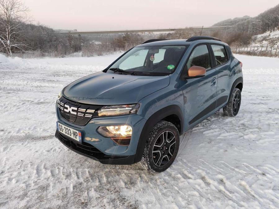 Zaļš Dacia Spring 2023 Kauņa, ar dzinēja tilpumu 0.00 L un nobraukumu 6 tūkst. km par 10500 €, foto 1 vietnē AUTOMOTO.COM.LV