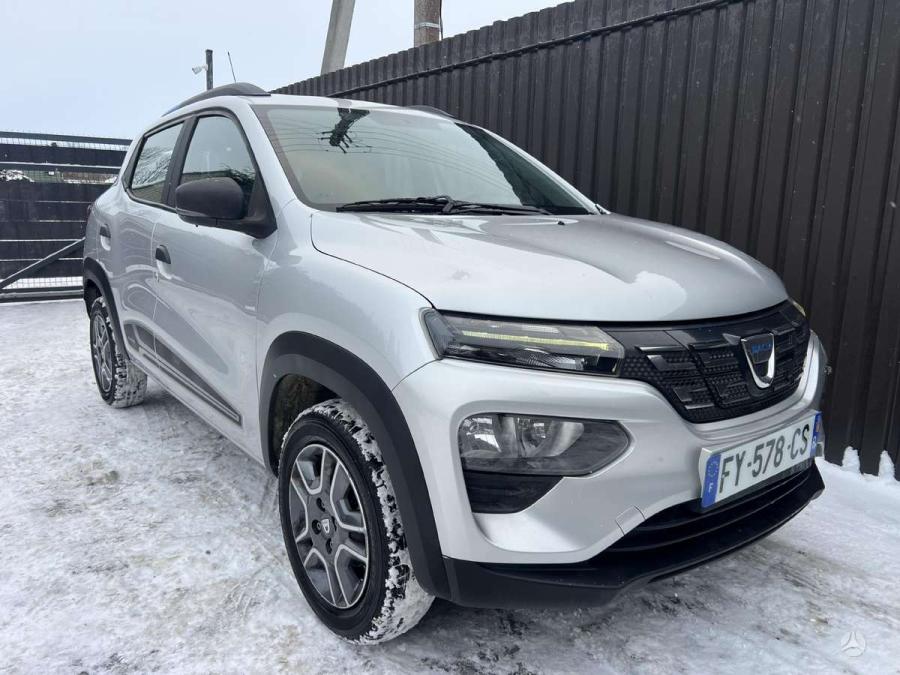 Pelēks Dacia Spring 2021 Kauņa, ar dzinēja tilpumu 0.00 L un nobraukumu 24 tūkst. km par 3800 €, foto 1 vietnē AUTOMOTO.COM.LV