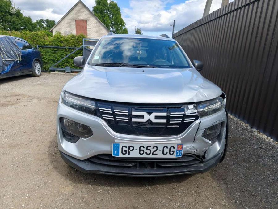 Grey Dacia Spring 2023 in Kaunas, with an engine capacity of 0.00 L and mileage of 30 thousand km for 5700 €, photo 3 on AUTOMOTO.COM.LV