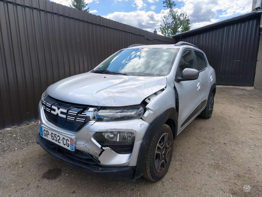 Grey Dacia Spring 2023 in Kaunas, with an engine capacity of 0.00 L and mileage of 30 thousand km for 5700 €, photo 4 on AUTOMOTO.COM.LV
