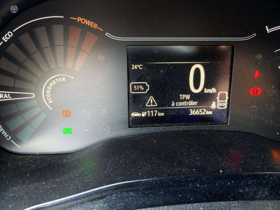 Grey Dacia Spring 2023 in Kaunas, with an engine capacity of 0.00 L and mileage of 30 thousand km for 5700 €, photo 11 on AUTOMOTO.COM.LV