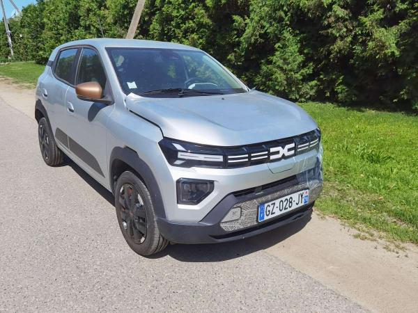 Grey Dacia Spring 2024 in Kaunas, with an engine capacity of 0.00 L and mileage of 6 thousand km for 6900 €, photo 4 on AUTOMOTO.COM.LV