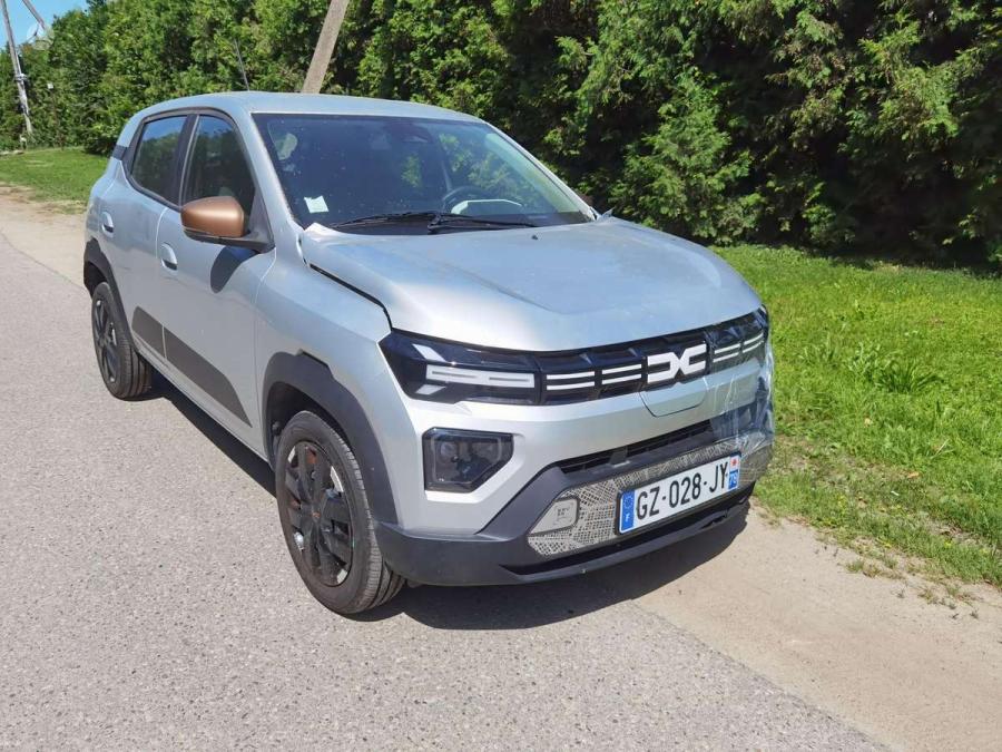 Grey Dacia Spring 2024 in Kaunas, with an engine capacity of 0.00 L and mileage of 6 thousand km for 6900 €, photo 5 on AUTOMOTO.COM.LV