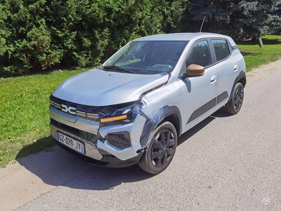 Grey Dacia Spring 2024 in Kaunas, with an engine capacity of 0.00 L and mileage of 6 thousand km for 6900 €, photo 9 on AUTOMOTO.COM.LV