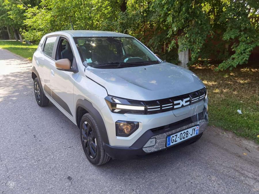 Grey Dacia Spring 2024 in Kaunas, with an engine capacity of 0.00 L and mileage of 6 thousand km for 6900 €, photo 10 on AUTOMOTO.COM.LV