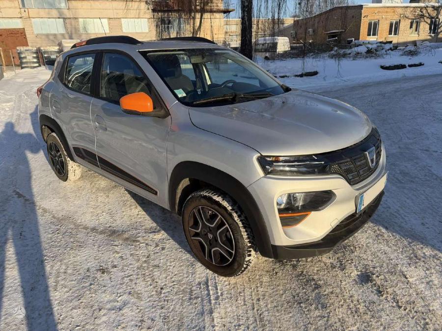Grey Dacia Spring 2022 in Kaunas, with an engine capacity of 0.00 L and mileage of 40 thousand km for 6499 €, photo 1 on AUTOMOTO.COM.LV