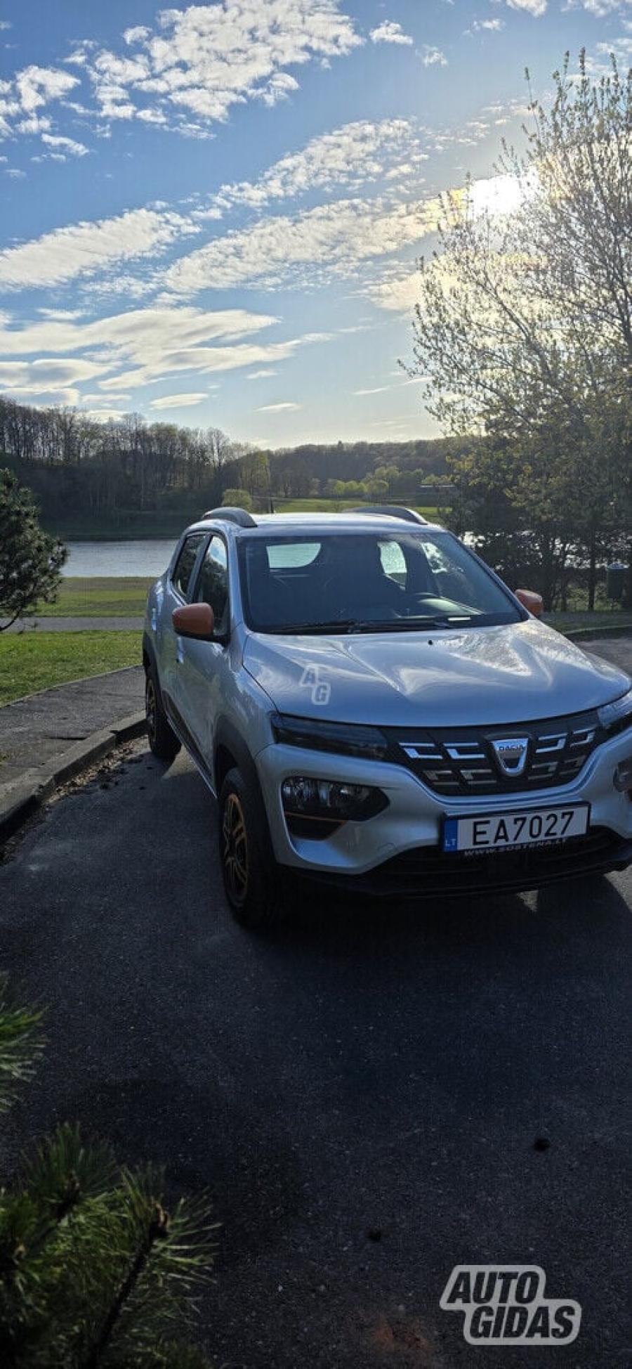 Grey Dacia Spring 2022 in Kaunas, with an engine capacity of 0.00 L and mileage of 31 thousand km for 9200 €, photo 3 on AUTOMOTO.COM.LV