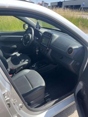Grey Dacia Spring 2022 in Alytus, with an engine capacity of 0.00 L and mileage of 23 thousand km for 7450 €, photo 10 on AUTOMOTO.COM.LV