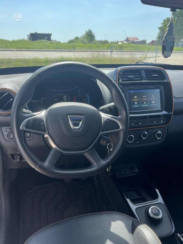 Grey Dacia Spring 2022 in Alytus, with an engine capacity of 0.00 L and mileage of 23 thousand km for 7450 €, photo 10 on AUTOMOTO.COM.LV