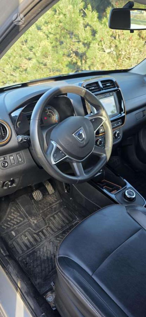 Pelēks Dacia Spring 2022 Kauņa, ar dzinēja tilpumu 0.00 L un nobraukumu 33 tūkst. km par 8990 €, foto 4 vietnē AUTOMOTO.COM.LV
