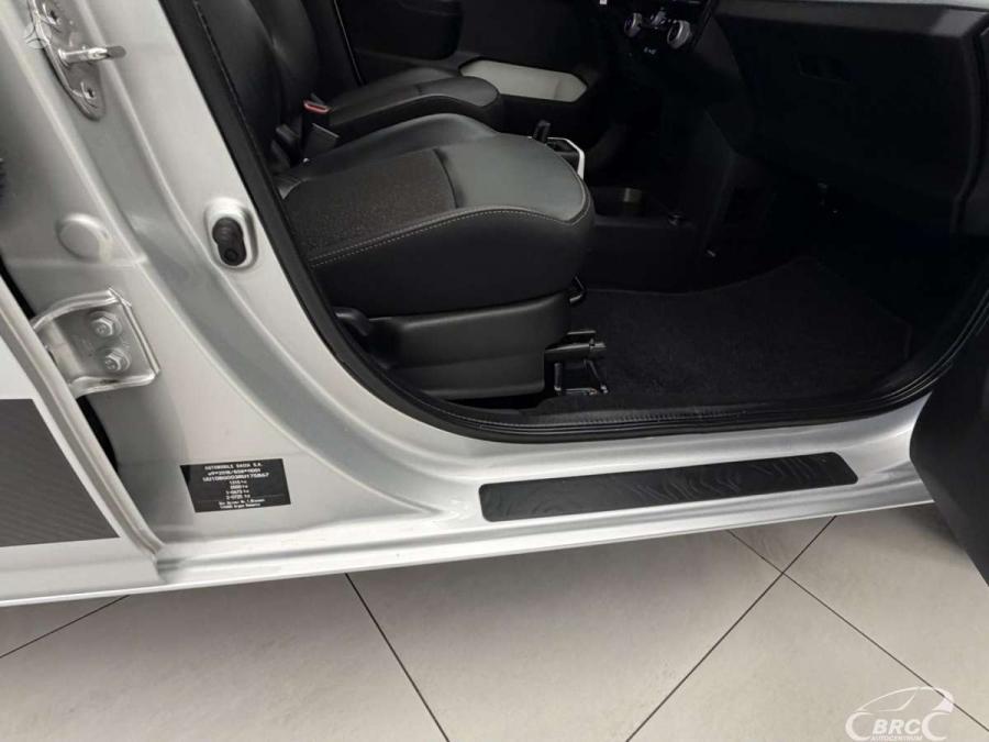 Grey Dacia Spring 2025 in Vilnius, with an engine capacity of 0.00 L and mileage of 1 thousand km for 13500 €, photo 8 on AUTOMOTO.COM.LV
