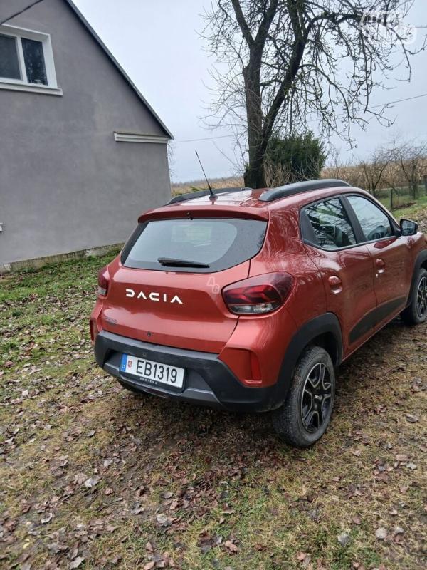 Red Dacia Spring 2024 in Panevezys, with an engine capacity of 0.00 L and mileage of 27 thousand km for 10500 €, photo 2 on AUTOMOTO.COM.LV