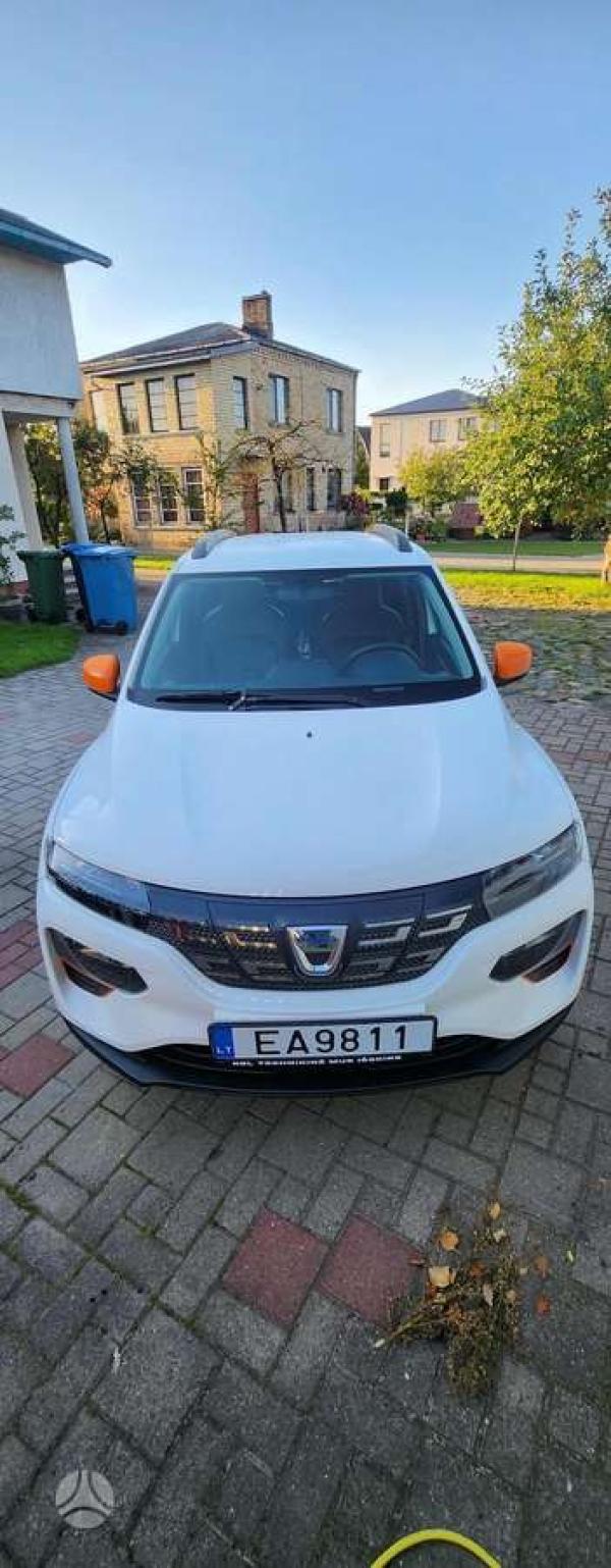Dacia Spring 2022 in Panevezys on AUTOMOTO.COM.LV White Dacia Spring 2022 in Panevezys, with an engine capacity of 0.00 L and mileage of 41 thousand km for 8700 €, photo 4 on AUTOMOTO.COM.LV