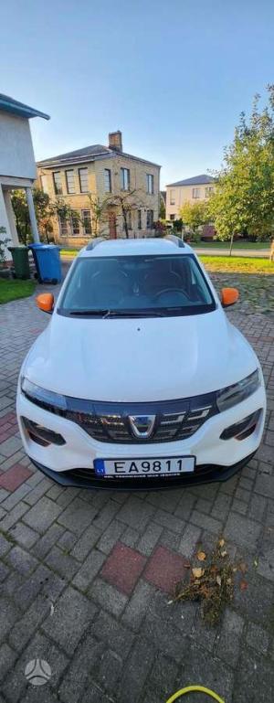 White Dacia Spring 2022 in Panevezys, with an engine capacity of 0.00 L and mileage of 41 thousand km for 8700 €, photo 4 on AUTOMOTO.COM.LV
