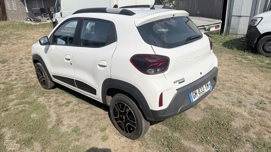 White Dacia Spring 2023 in Kaunas, with an engine capacity of 0.00 L and mileage of 15 thousand km for 5800 €, photo 1 on AUTOMOTO.COM.LV