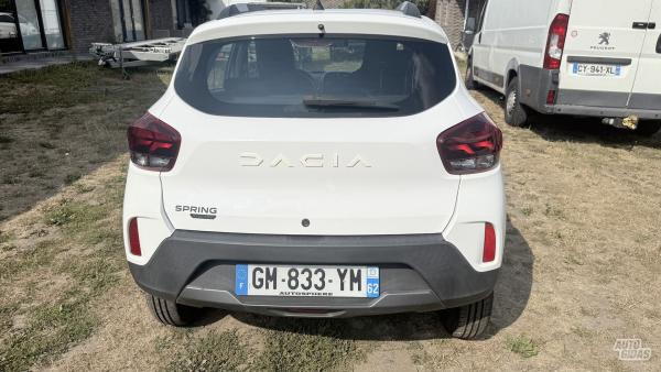 White Dacia Spring 2023 in Kaunas, with an engine capacity of 0.00 L and mileage of 15 thousand km for 5800 €, photo 2 on AUTOMOTO.COM.LV