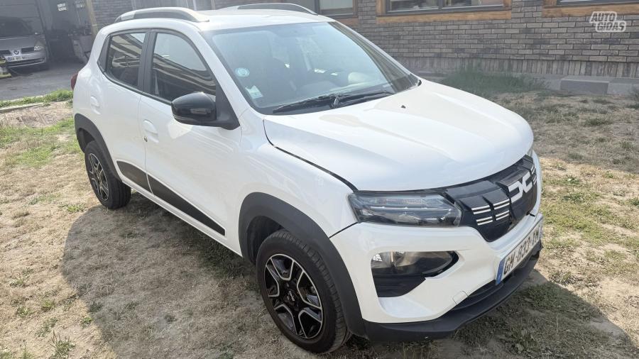 White Dacia Spring 2023 in Kaunas, with an engine capacity of 0.00 L and mileage of 15 thousand km for 5800 €, photo 6 on AUTOMOTO.COM.LV