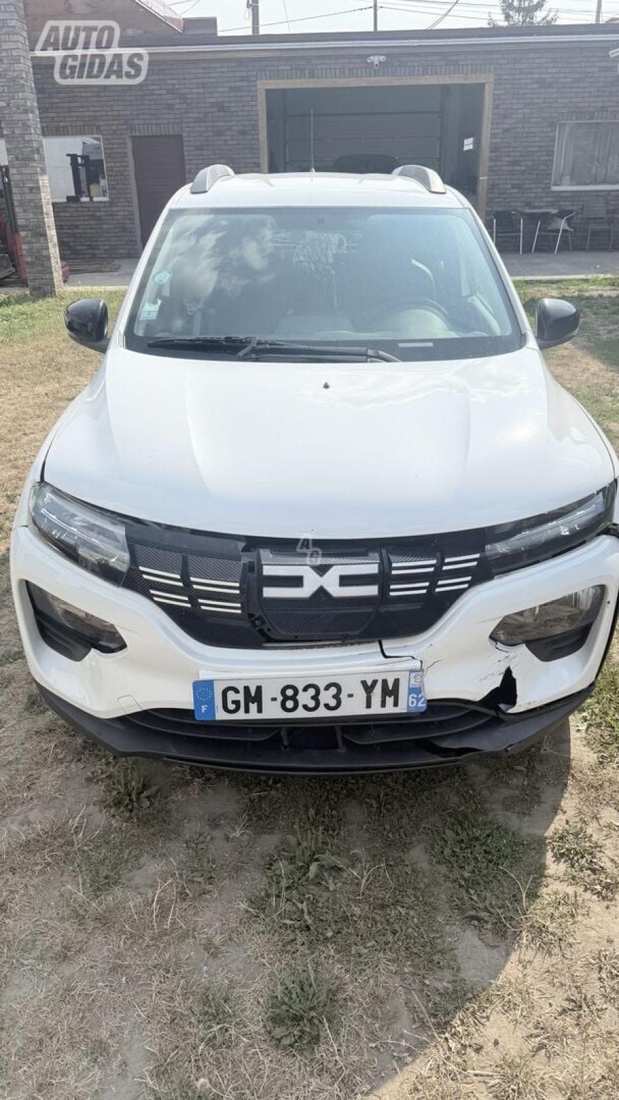 White Dacia Spring 2023 in Kaunas, with an engine capacity of 0.00 L and mileage of 15 thousand km for 5800 €, photo 9 on AUTOMOTO.COM.LV