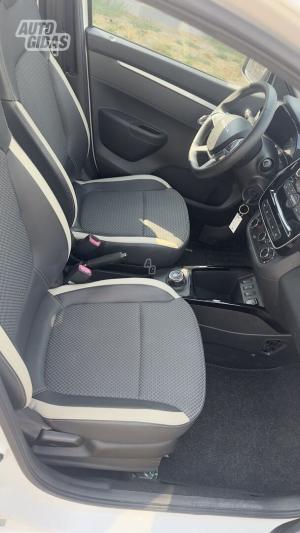White Dacia Spring 2023 in Kaunas, with an engine capacity of 0.00 L and mileage of 15 thousand km for 5800 €, photo 17 on AUTOMOTO.COM.LV