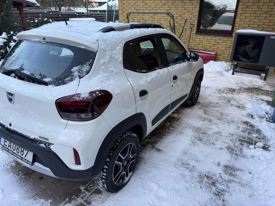 White Dacia Spring 2022 in Kaunas, with an engine capacity of 0.00 L and mileage of 43 thousand km for 4250 €, photo 11 on AUTOMOTO.COM.LV