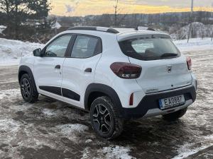 White Dacia Spring 2022 in Vilnius, with an engine capacity of 0.00 L and mileage of 40 thousand km for 6500 €, photo 5 on AUTOMOTO.COM.LV