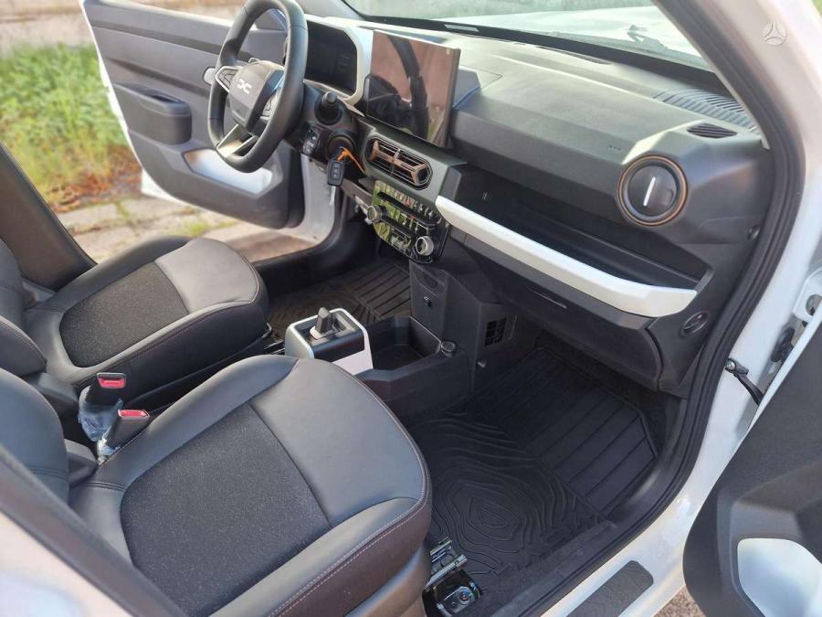 Balts Dacia Spring 2026 Tauragė, ar dzinēja tilpumu 0.00 L un nobraukumu 0 tūkst. km par 11900 €, foto 11 vietnē AUTOMOTO.COM.LV