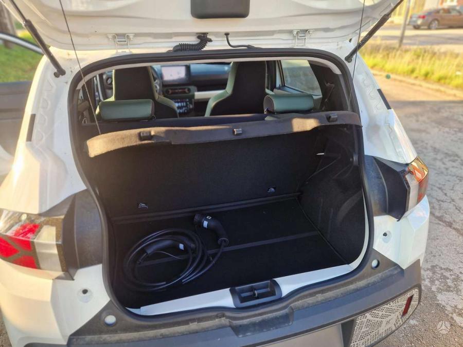 Balts Dacia Spring 2026 Tauragė, ar dzinēja tilpumu 0.00 L un nobraukumu 0 tūkst. km par 11900 €, foto 14 vietnē AUTOMOTO.COM.LV