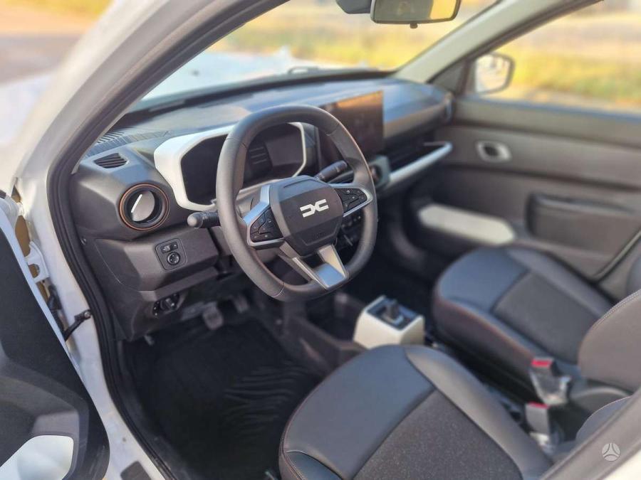 Balts Dacia Spring 2026 Tauragė, ar dzinēja tilpumu 0.00 L un nobraukumu 0 tūkst. km par 11900 €, foto 21 vietnē AUTOMOTO.COM.LV