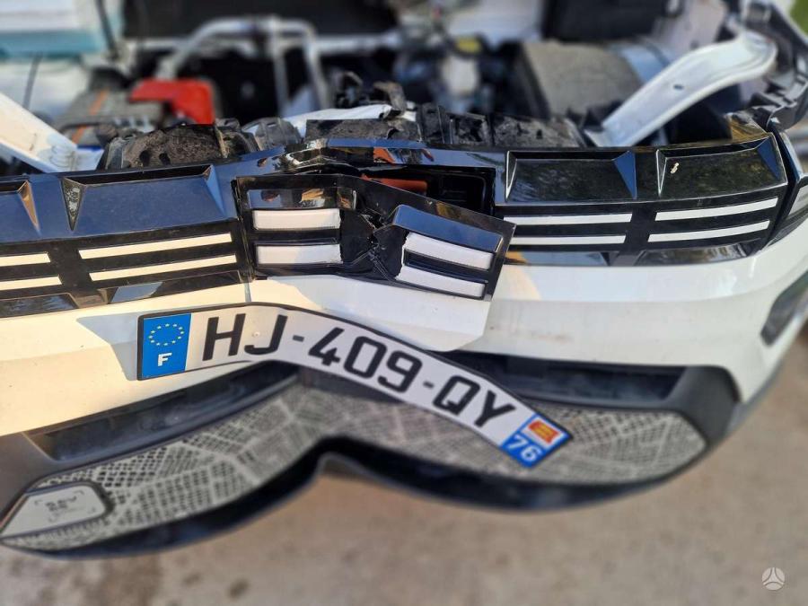 Balts Dacia Spring 2026 Tauragė, ar dzinēja tilpumu 0.00 L un nobraukumu 0 tūkst. km par 11900 €, foto 32 vietnē AUTOMOTO.COM.LV