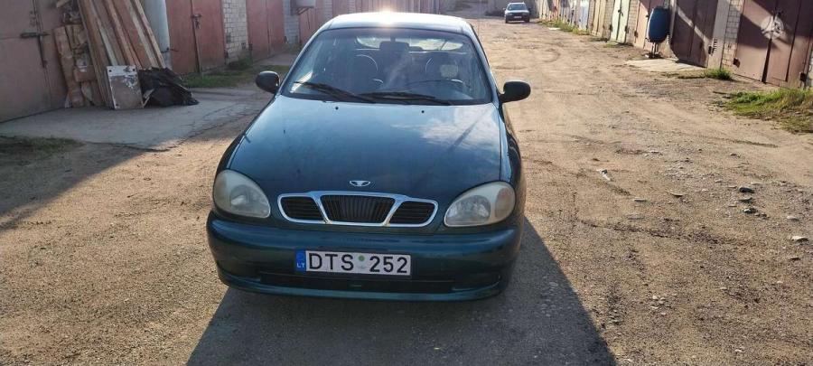 Zaļš Daewoo Lanos 1998 Kėdainiai, ar dzinēja tilpumu 1.35 L un nobraukumu 174 tūkst. km par 900 €, foto 4 vietnē AUTOMOTO.COM.LV