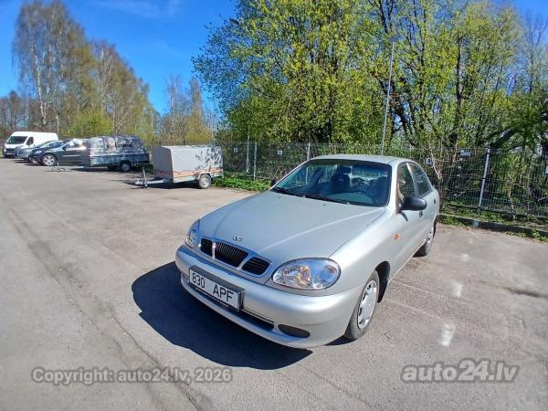 Grey Daewoo Lanos 2001 in Tallinn, with an engine capacity of 1.50 L and mileage of 79 thousand km for 500 €, photo 3 on AUTOMOTO.COM.LV